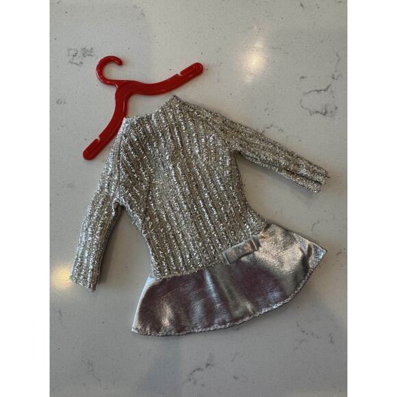 Mattel | Toys | Vintage Barbie Mod Era Silver Sparkle Dress 885 With ...